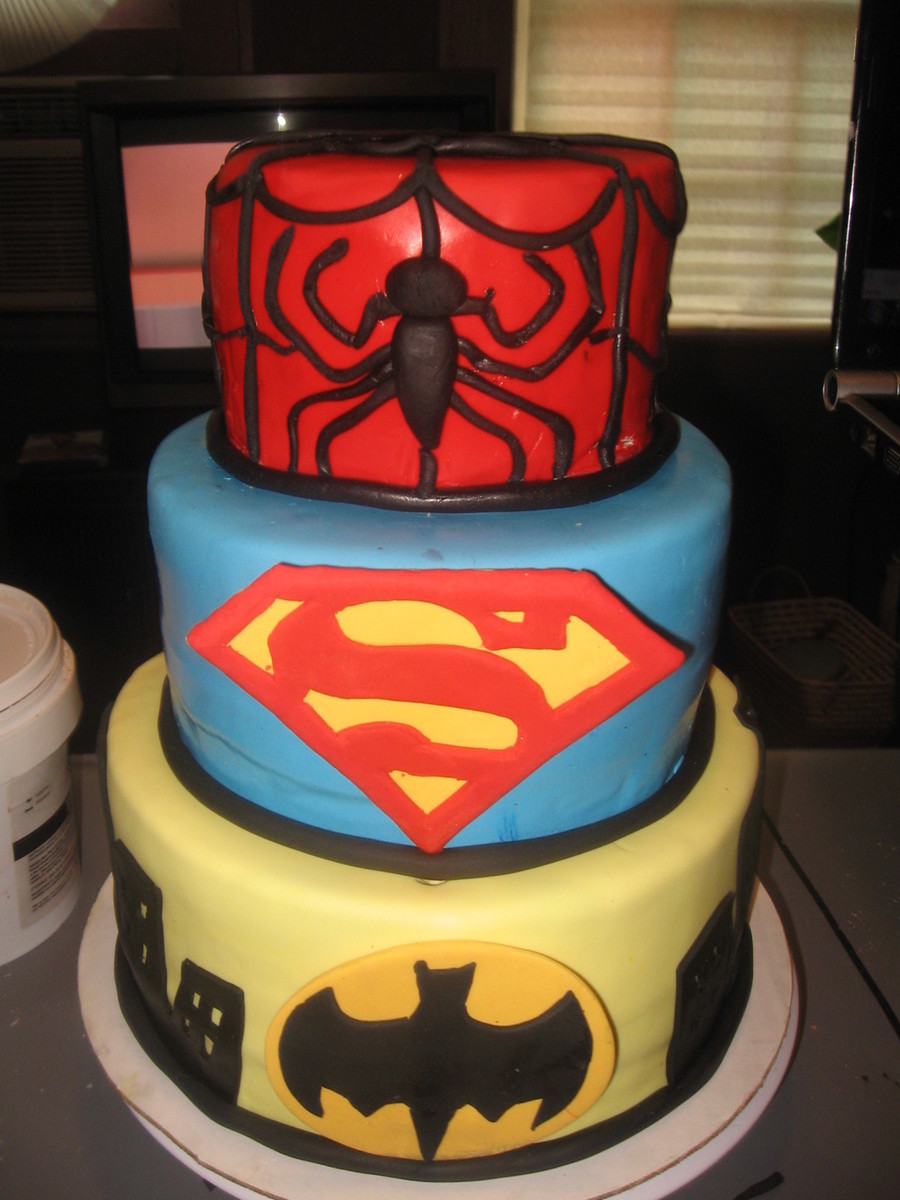 Super Hero - CakeCentral.com