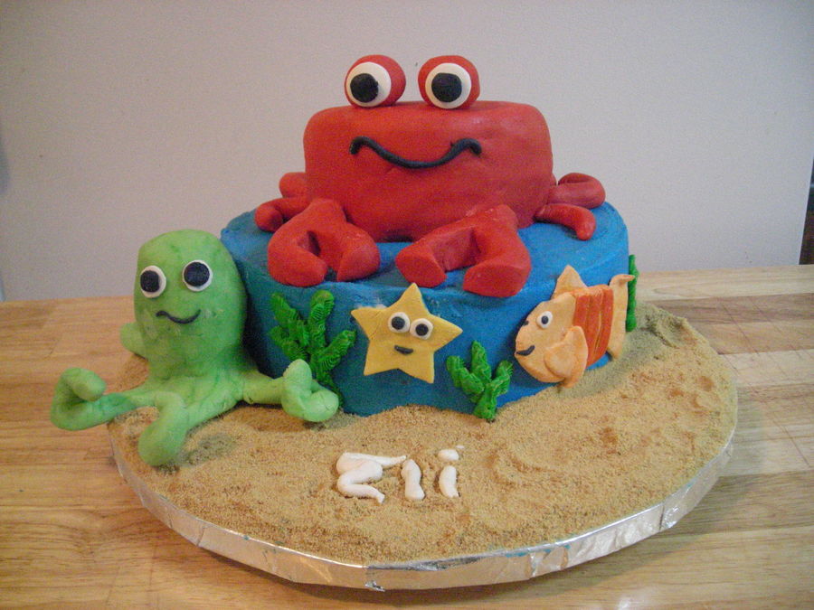 Crab And Ocean - CakeCentral.com