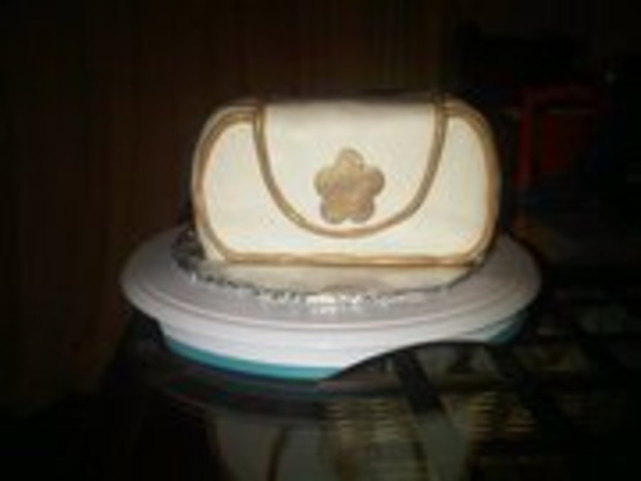 Purse Cake - CakeCentral.com