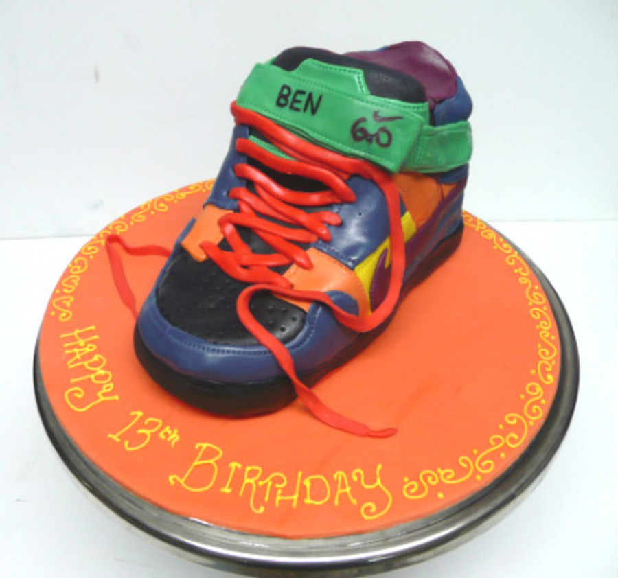Nike Id Trainer Cake - CakeCentral.com