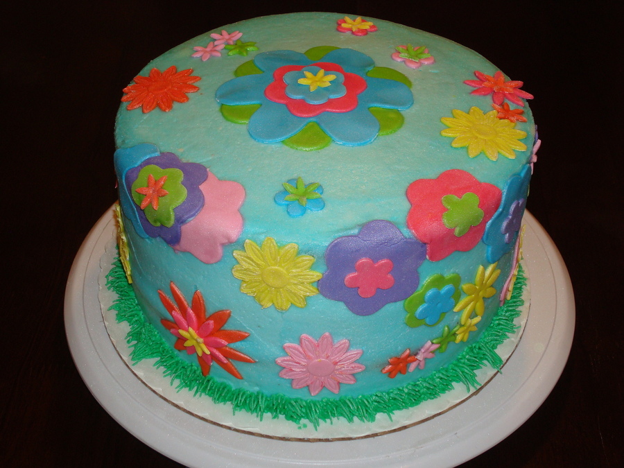 Spring Garden Cake - CakeCentral.com