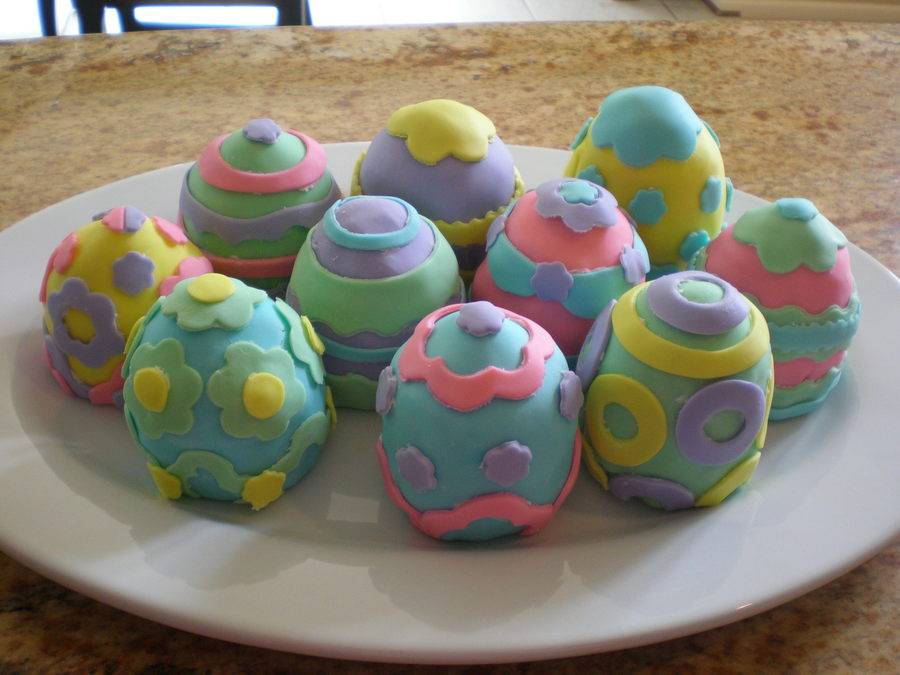 Easter Eggs - CakeCentral.com