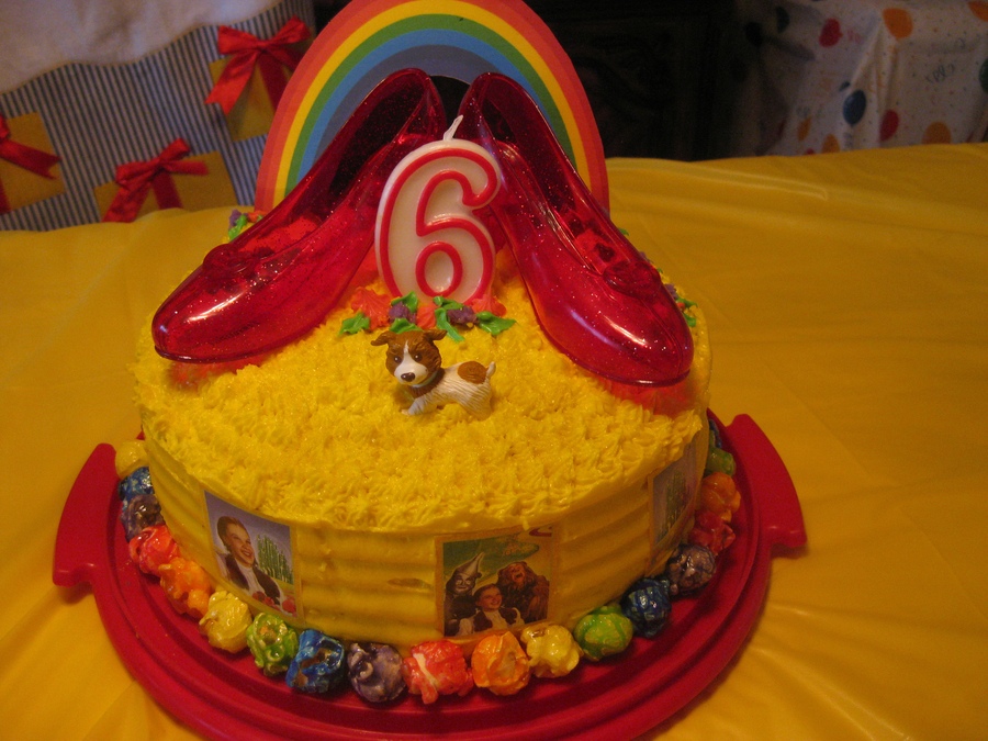 Wizard Of Oz - CakeCentral.com