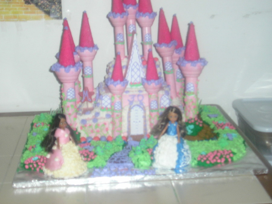 Castle With Princess Dolls - CakeCentral.com