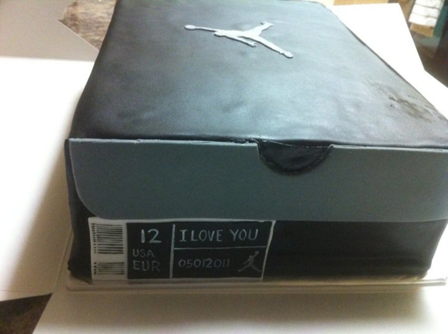 Air Jordan Shoe Box - CakeCentral.com