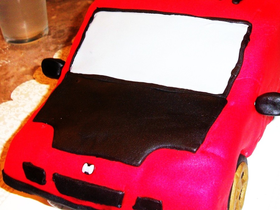Honda Car - CakeCentral.com