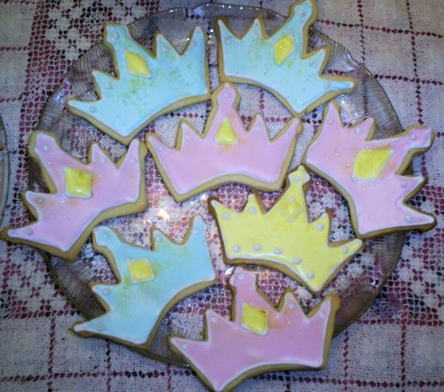 Crown Sugar Cookies With Royal Icing - CakeCentral.com
