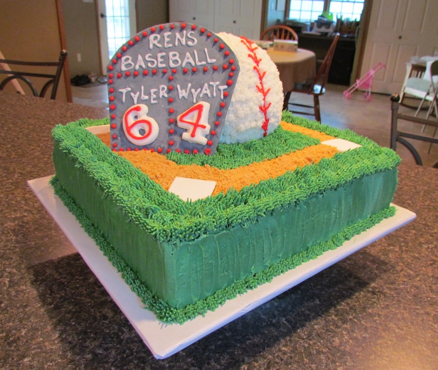 Baseball Cake - CakeCentral.com