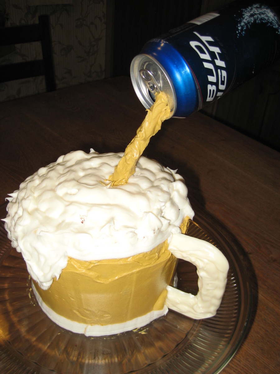 Father's Day Beer Mug Cake - CakeCentral.com