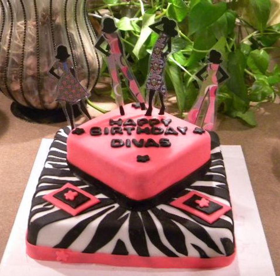 4 Divas Cake - CakeCentral.com