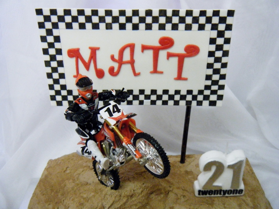 Motocross Cake - CakeCentral.com