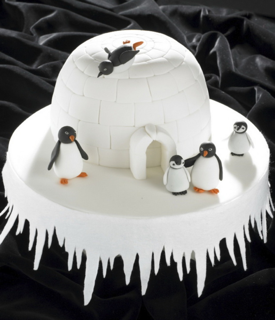 Penguins And Igloo - CakeCentral.com
