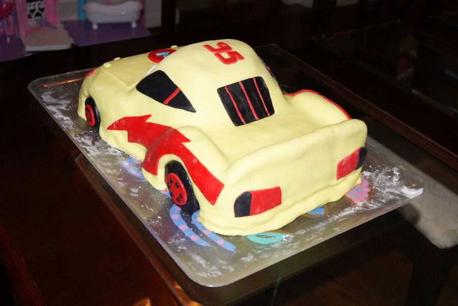 Yellow Lightning Mcqueen Car - CakeCentral.com