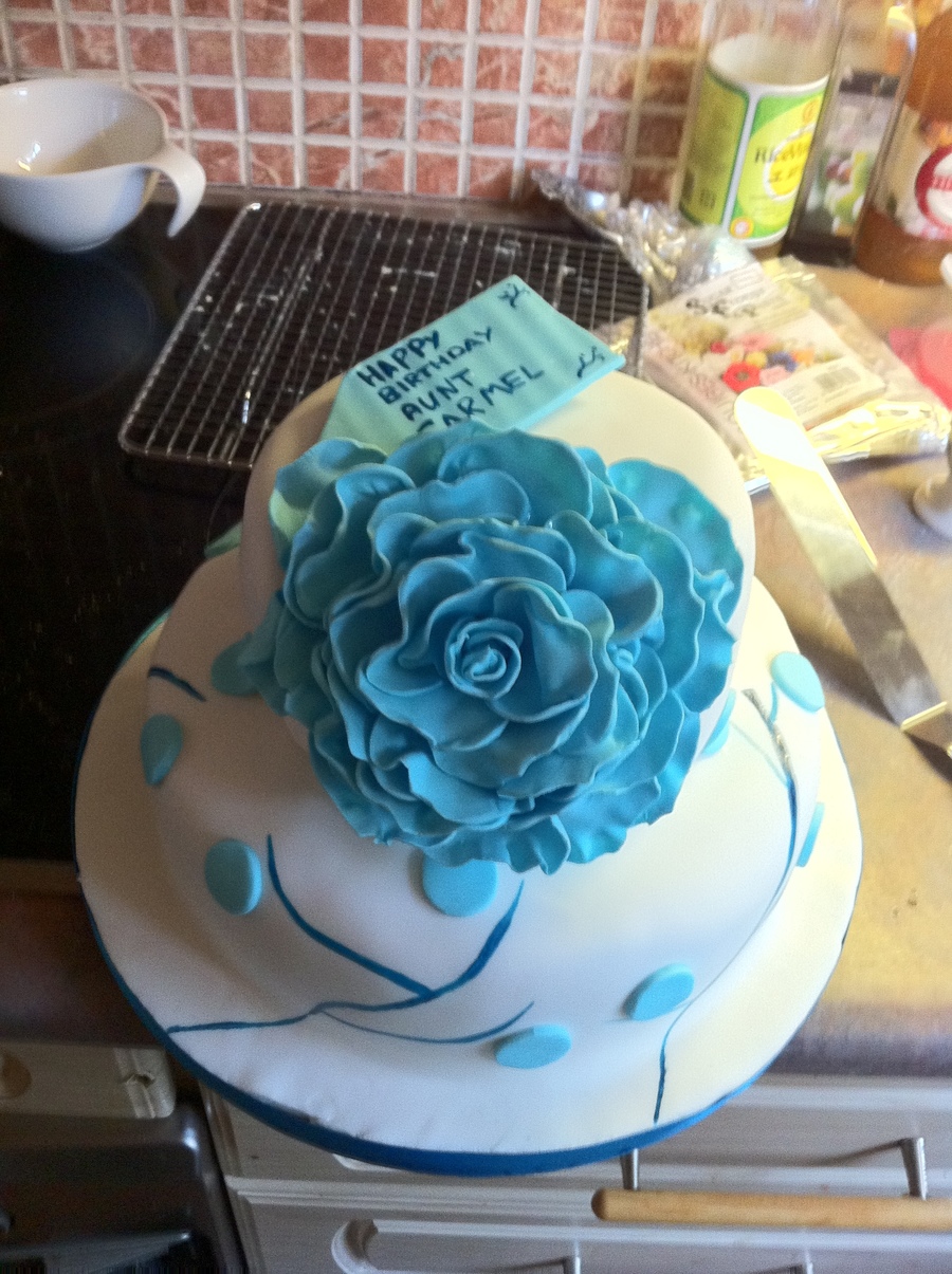 Blue Flower Cake - CakeCentral.com
