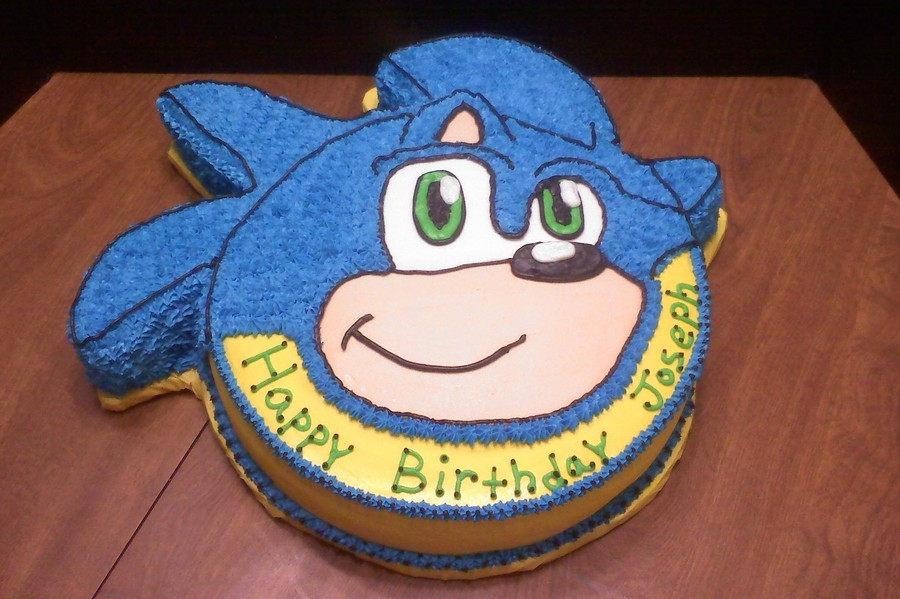 Sonic The Hedgehog Ice Cream Cake - CakeCentral.com