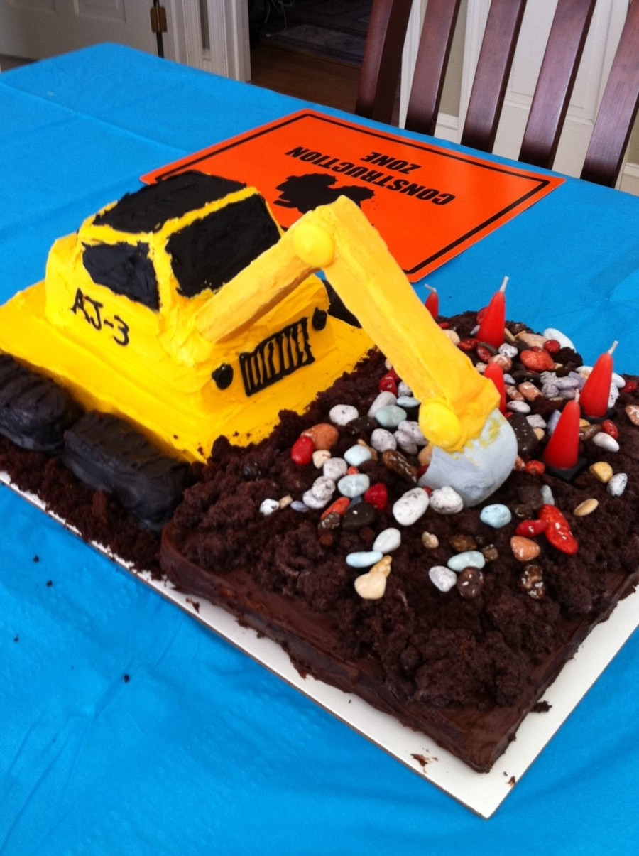 Excavator Cake - CakeCentral.com
