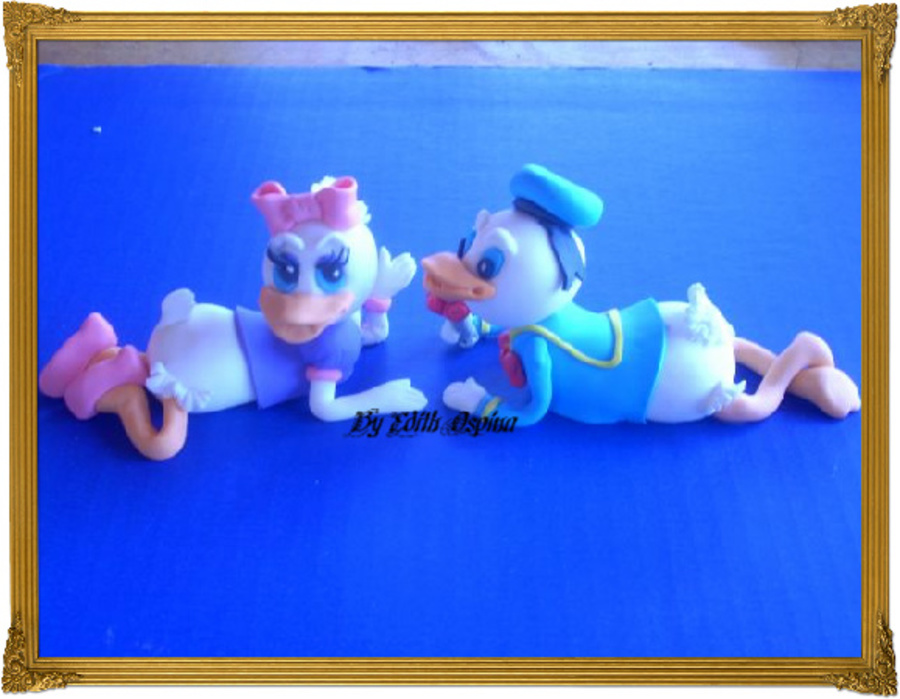 Daisy And Donald Duck Anniversary Cake - CakeCentral.com