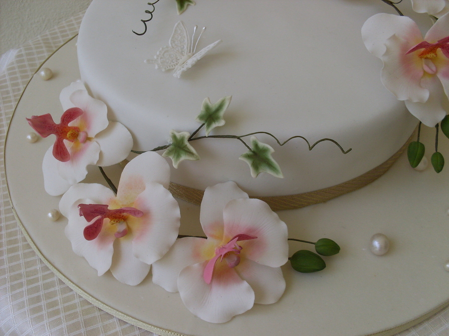 White Chocolate Pearls, Gumpaste Roses & Gumpaste Moth Orchids!! - CakeCentral.com