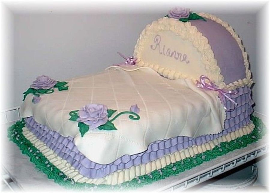 Rianna's Little Bed Cake - CakeCentral.com