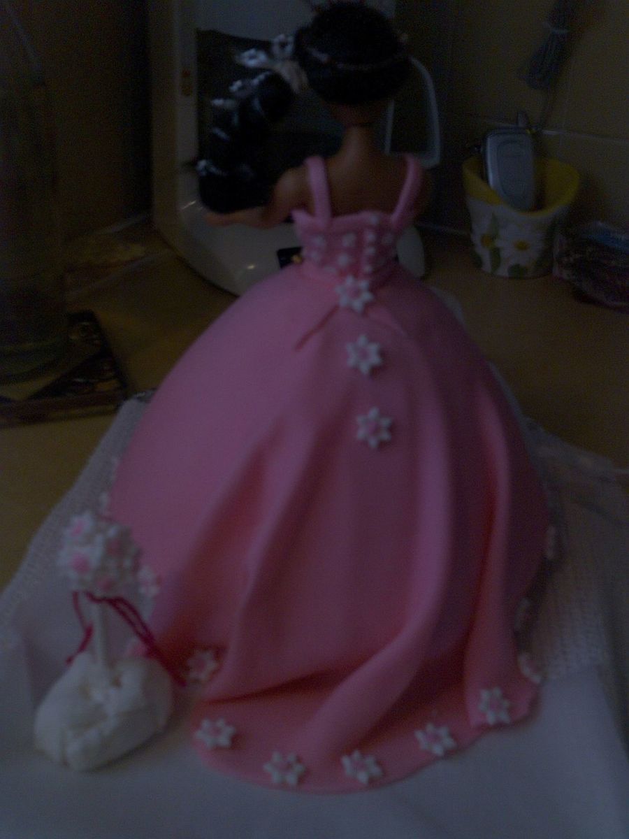 Barbie - Back Side Of Dress - CakeCentral.com