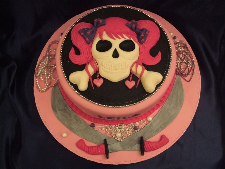 Girl Pirate - CakeCentral.com