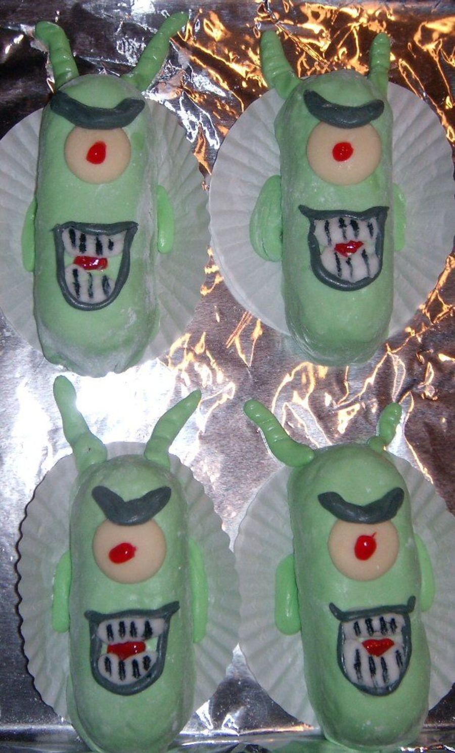 Spongebob Plankton Twinkies - CakeCentral.com