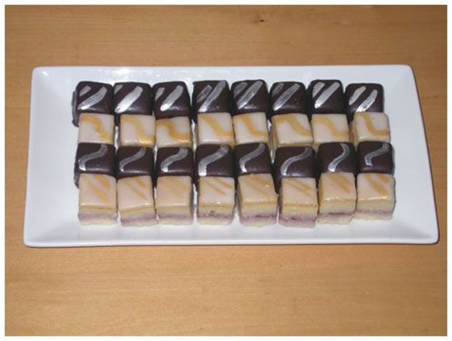 Sample Petit Fours - CakeCentral.com