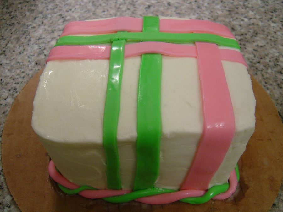 Present Cake - CakeCentral.com