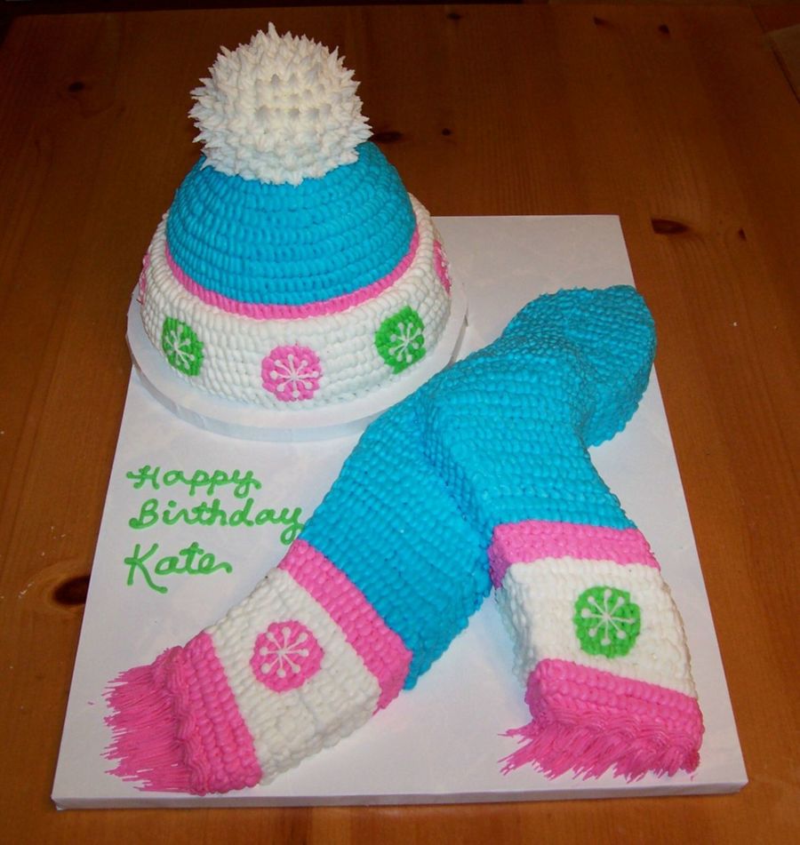 Toboggan And Scarf - CakeCentral.com