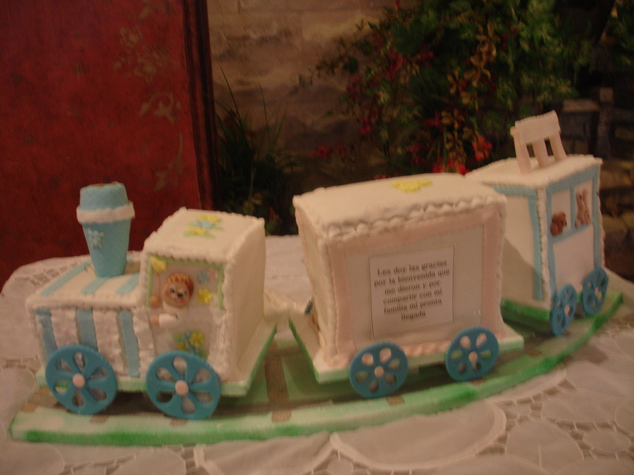 Baby Shower Train - CakeCentral.com