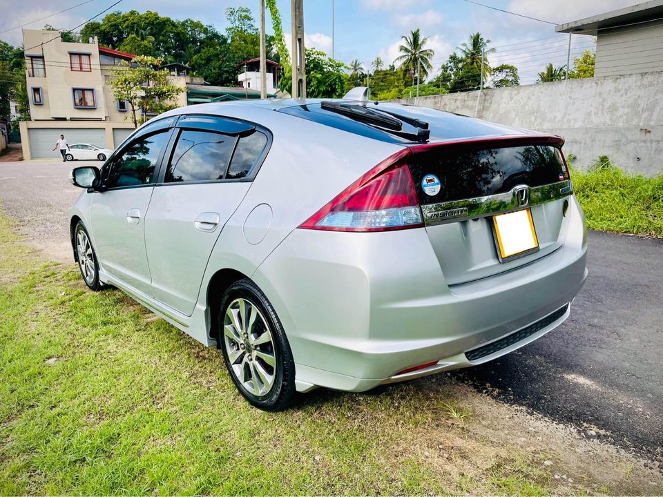 Honda insight ZE3 New face – Adz.lk – Classified Ads & Directory Listing