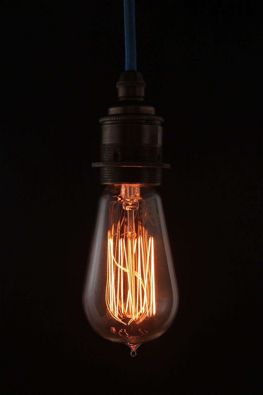 Shading a realistic glowing Edison bulb - CG Cookie