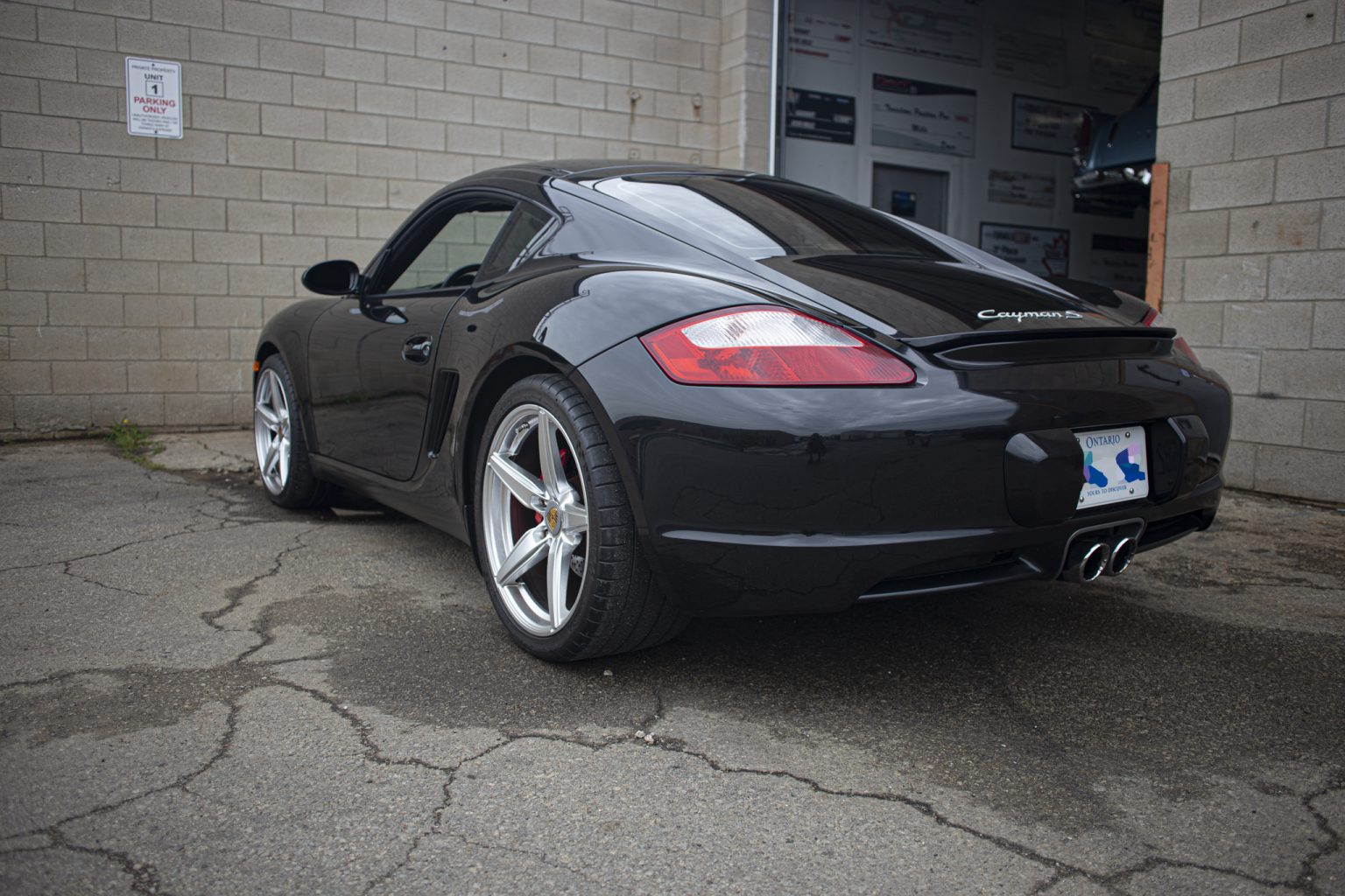 Punchy Porsche Cayman S - LS3 Swapped