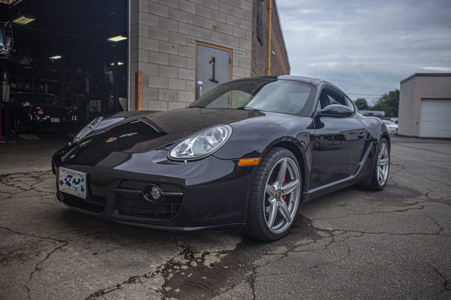 Punchy Porsche Cayman S - LS3 Swapped - Cyrious Garageworks