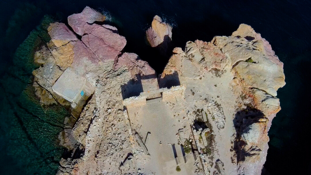 Zoe Apostolidou – Editorial & Documentary Photographer