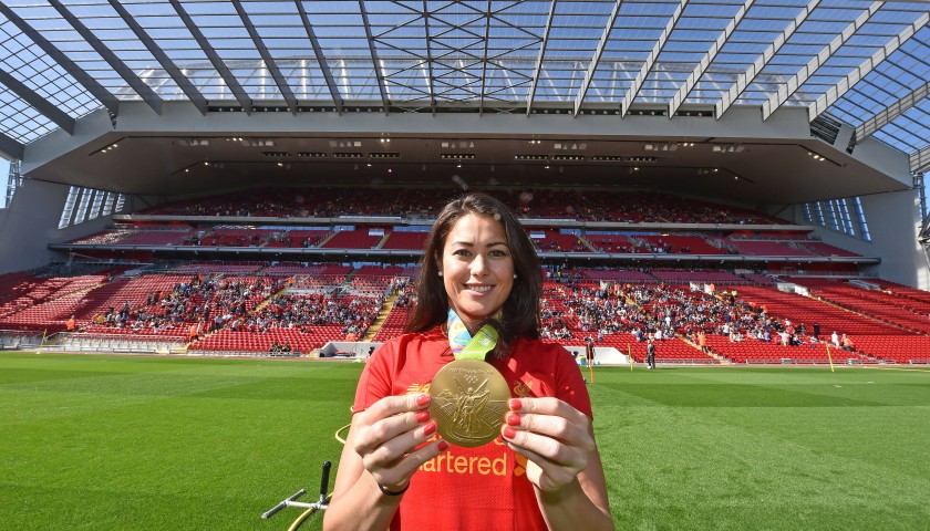 Hockey Training Session with Olympic Gold Medalist Sam Quek - CharityStars