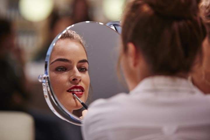 Bespoke Beauty Lesson & Bespoke Lipstick Experience at Cosmetics à la ...