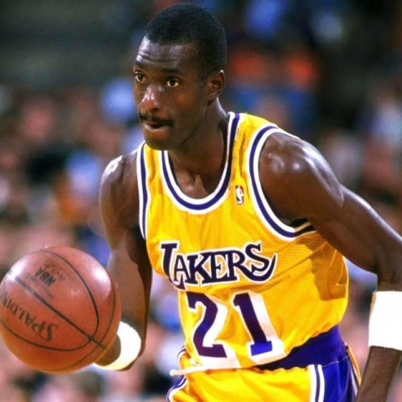 Basketball Auctions - CharityStars