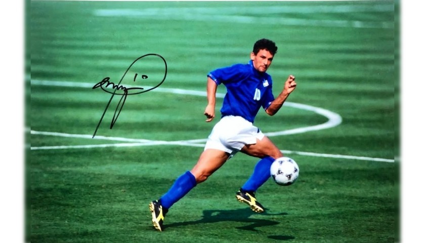 Roberto Baggio Signed Photograph - CharityStars