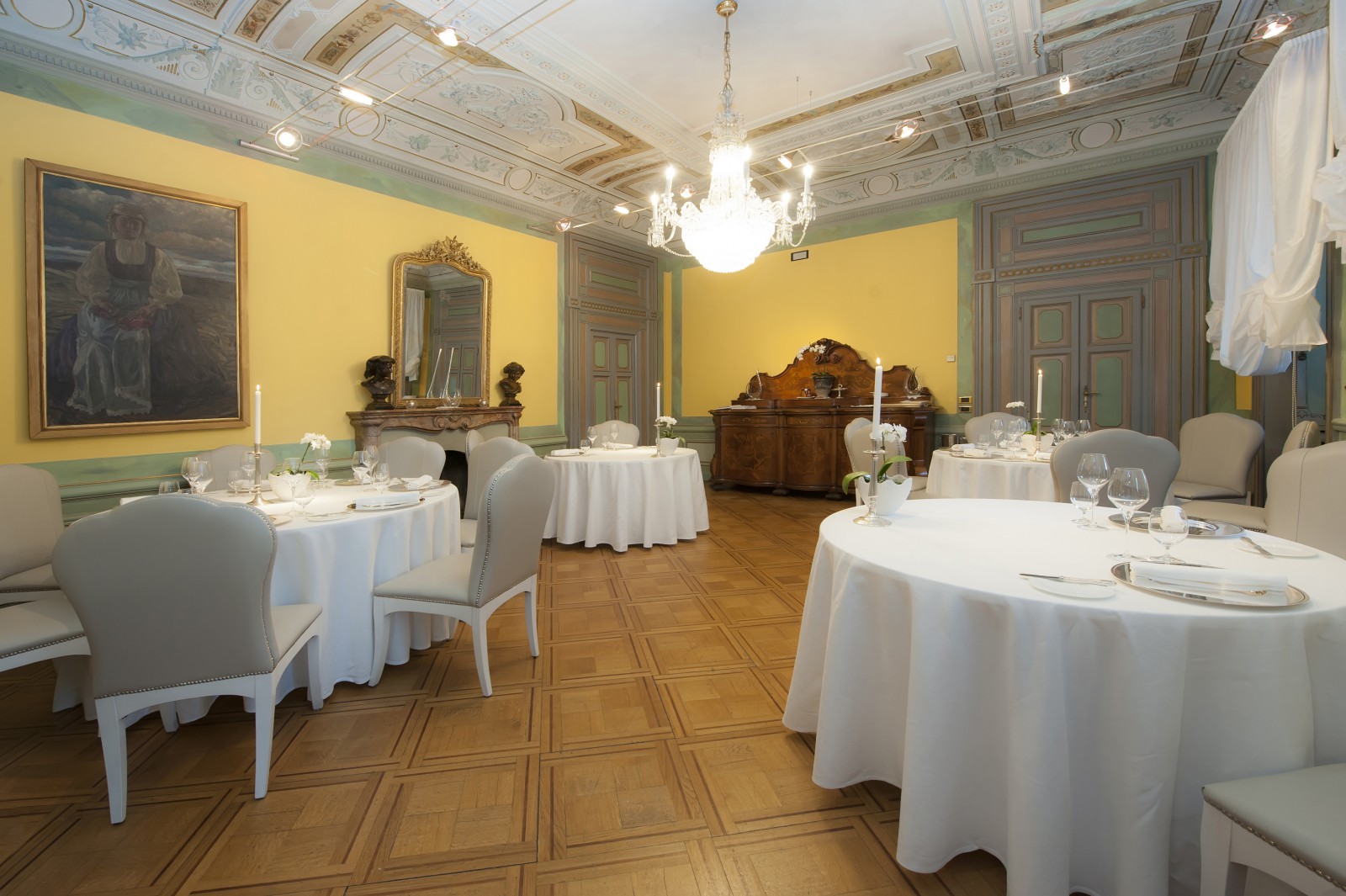 Dinner with italian chef Cannavacciuolo at the luxurious restaurant ...