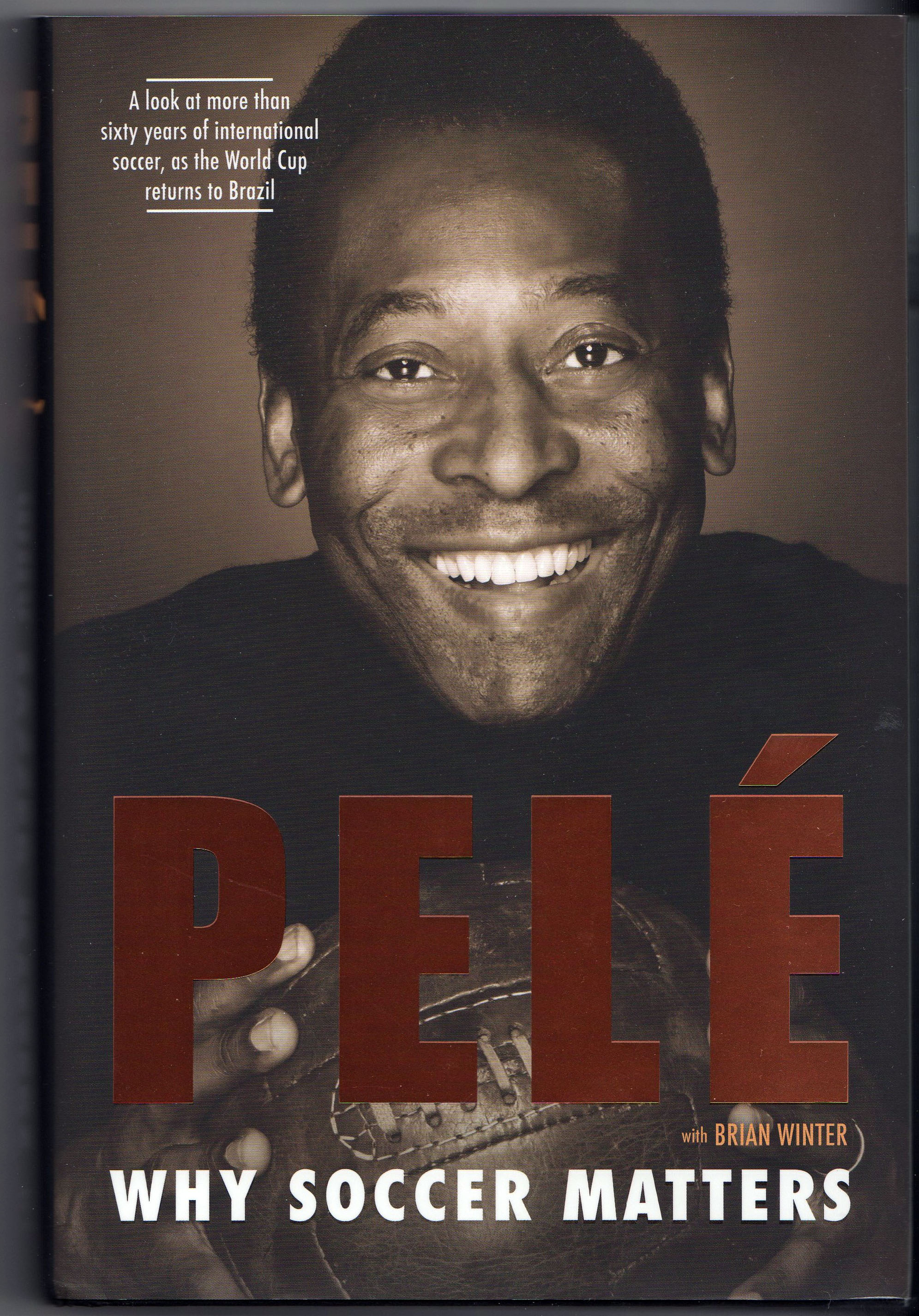 Pelè signed book - CharityStars