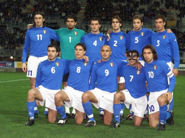 Rossi's Italy U21 Match Shirt, Euro 2002 - CharityStars
