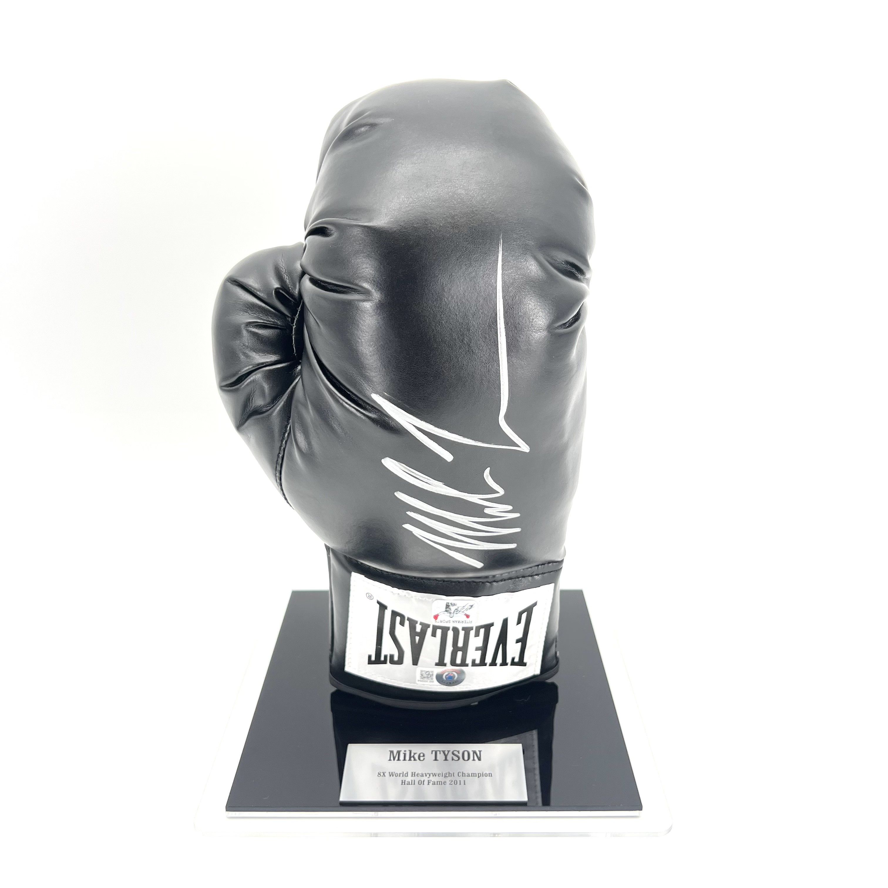 Guantone da boxe autografato da Mike Tyson in teca - CharityStars