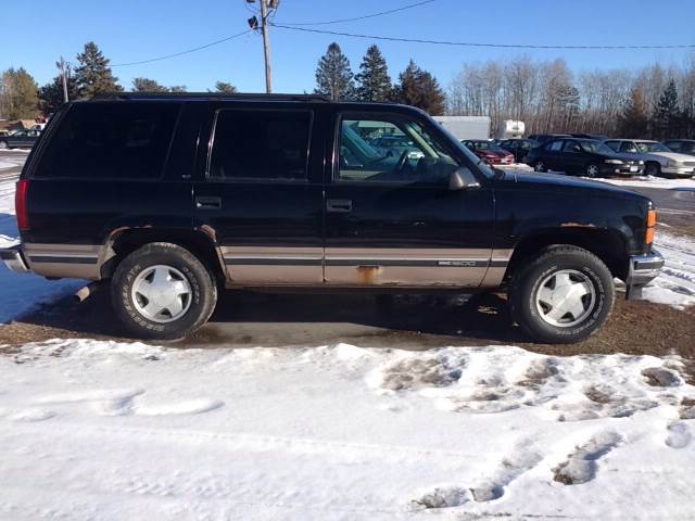 1998 GMC Yukon for sale in Little Falls, MN