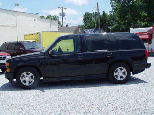 2000 Chevrolet Tahoe Limited/Z71 for sale in Wichita, KS