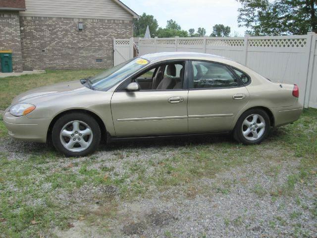2002 Ford Taurus for sale in Metamora, MI