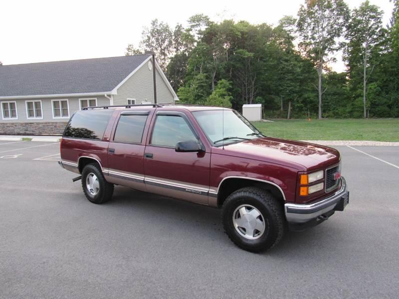 1998 GMC Suburban for sale in Meriden, CT