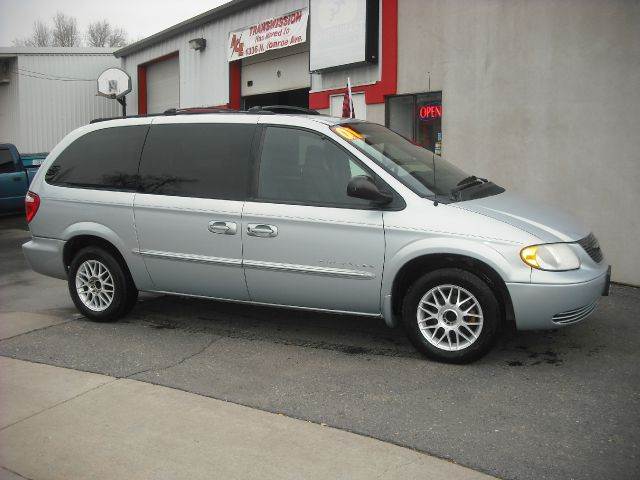 2001 Chrysler Town and Country for sale in Loveland, CO