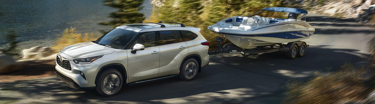 2021 Toyota Highlander Key Features | Rivertown Toyota