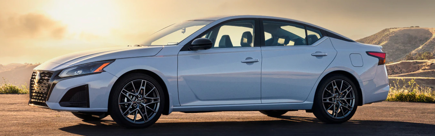 Nissan Sentra vs Altima Comparison | Lupient Nissan of Brooklyn Park